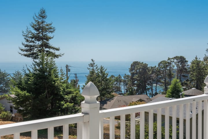 Gorgeous 3 Bdr Home In Gualala W/ Ocean View! - Cooks Beach, CA