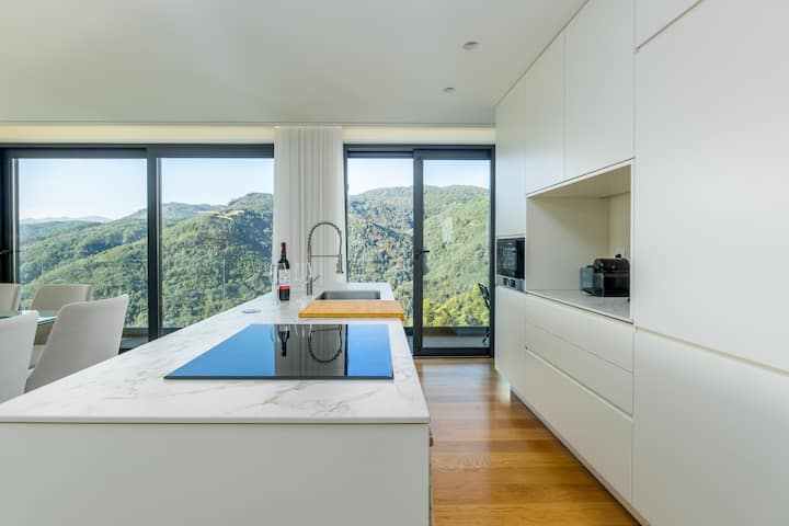 Gerês Paradise: Waterfall View (Entire Villa 4br) - Vieira do Minho