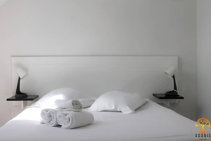 Relaxing Room W/ Kitchenette | Walk To Beach - Grandcamp-Maisy
