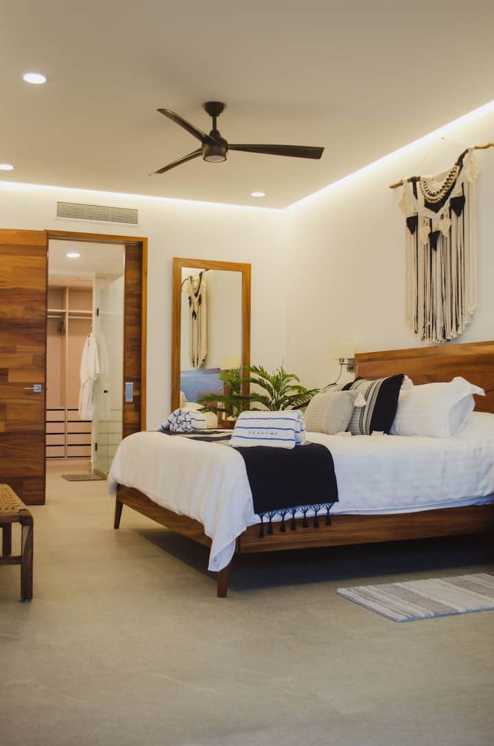 Beachfront Luxury With Rooftop Pool & Ocean View - Bucerías