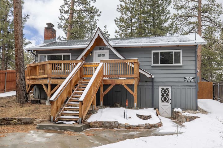 Chic Cabin Retreat With Hot Tub Big Bear Lake - Big Bear Lake, CA