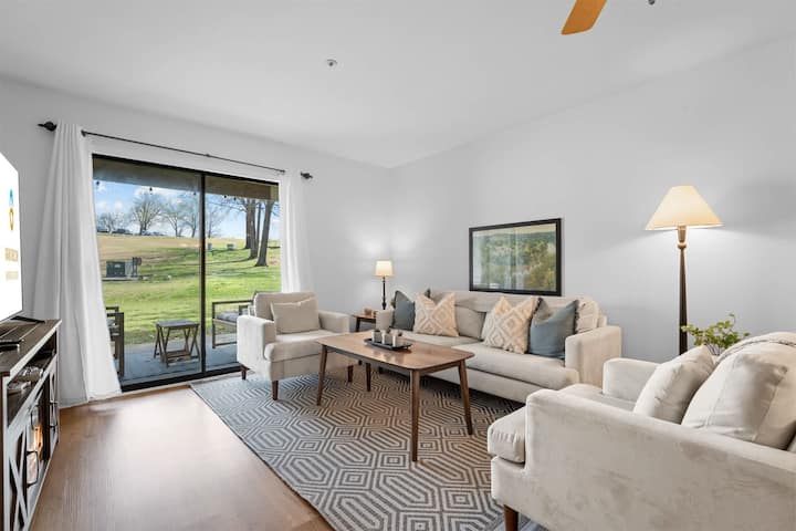 Family-friendly 2br • Sleeps 6 • Pointe Royale - Branson, MO