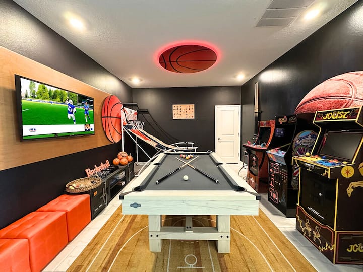 Steps To Beach/theater/game Room/pool & More! - Melbourne Beach, FL