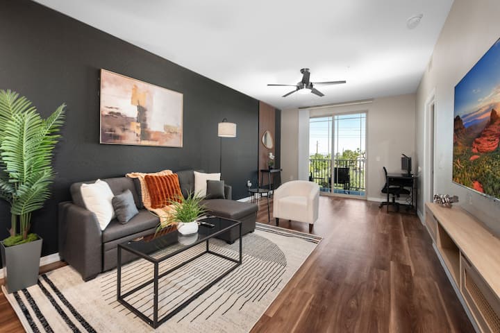 Walkable 2br Near Asu|pool, Gym & Pet-frndly - Tempe, AZ