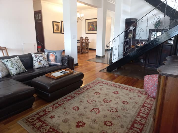 Jakes's Place Modern Comfortable & Sunny 3-bedroom - Johannesburgo