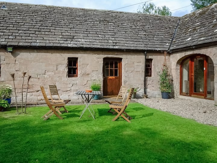 Farmtoun Cottage - Forfar