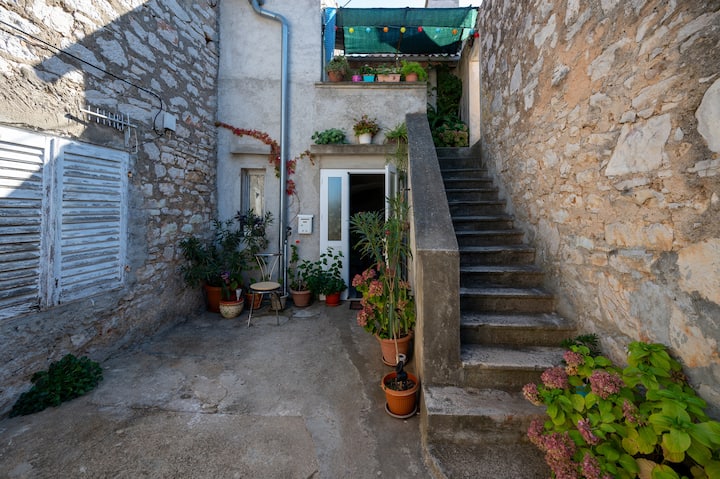 A-23614-a Appartement D'une Chambre Avec Air - Sali