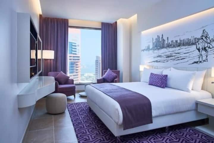 One Bedroom Suite Near Internet Metro Station - 杜拜
