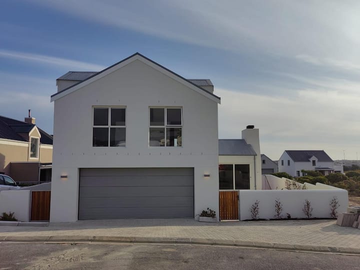 Haven At Drake's Cove - Secure With A Pool - Hermanus