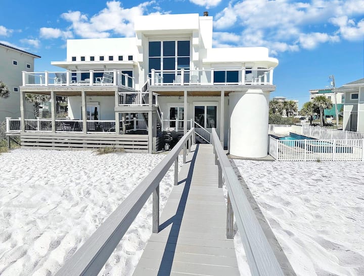 Modern Gulffront Escape With Pool 4br/3.5 Baths - Gulf Breeze, FL