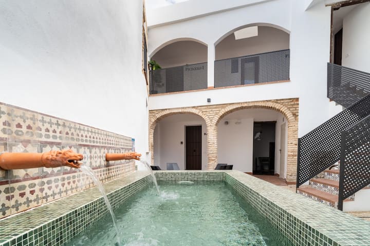 Stunning Andalusian Oasis With Terrace & Pool - Cordoue