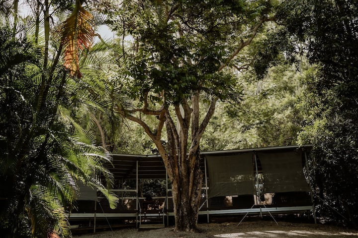 Castle Rock Farm Eco Deck Double Glamping Swag - Byfield National Park