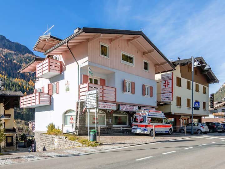 Cesa Giordi By Interhome - Arabba