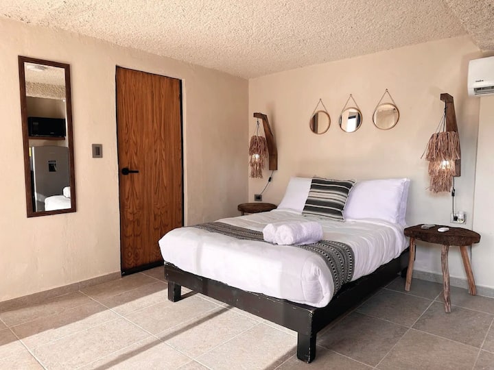 Central Boutique, Near The Famous Market 28! - Cancún