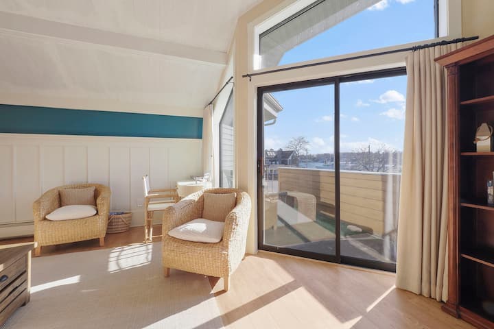 200 Pointes North Inn - Charlevoix, MI