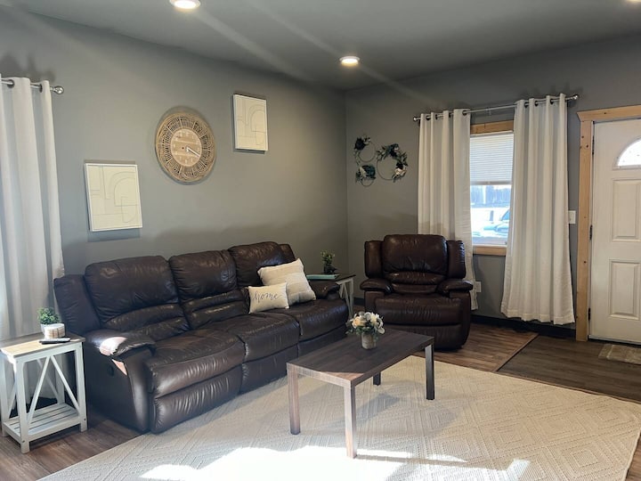 Cozy 2-bedroom Retreat In Town - フェアバンクス, AK