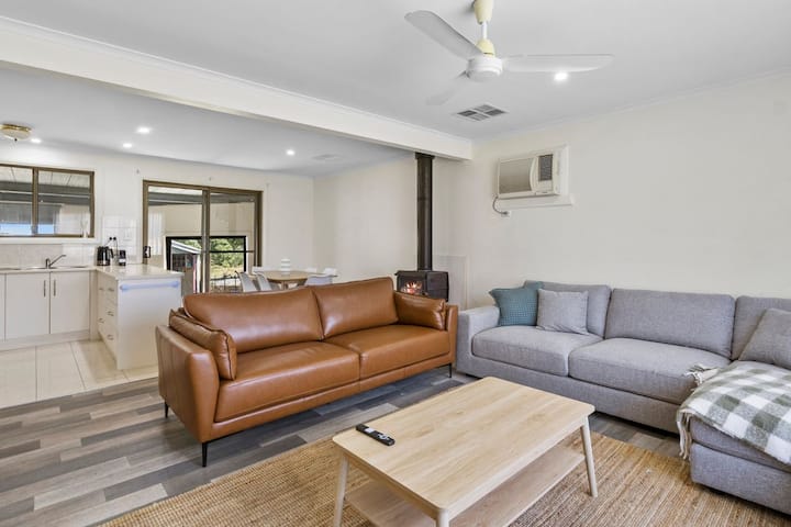 18 Heathcote Street - Normanville
