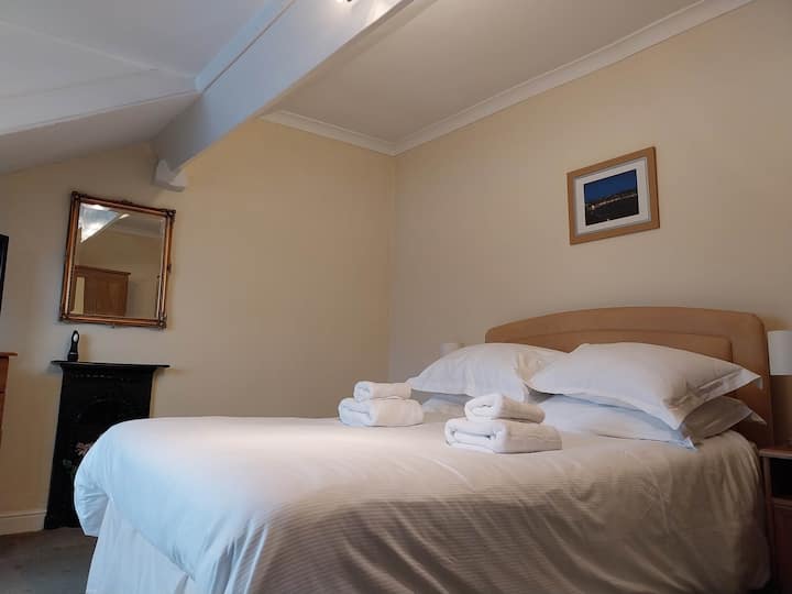 Castle View - 4 Bed House Central Scarborough - Scarborough