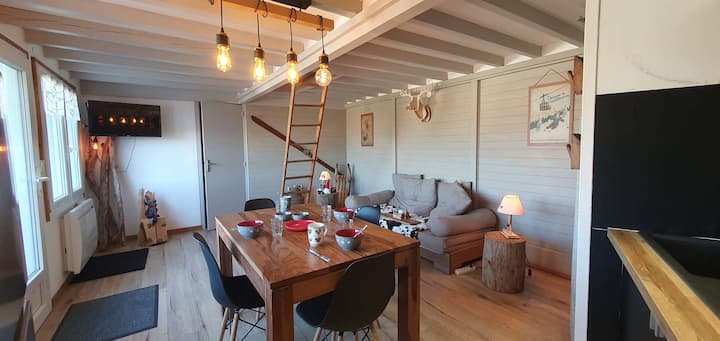 Pagotin - Chalet Individuel Rénové A Neuf - Département Doubs