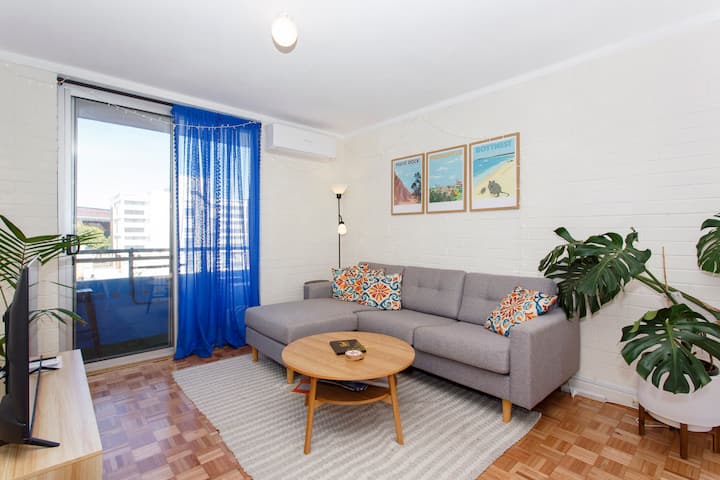 Freo Cosy Corner— Central, Free Parking & Balcony - Fremantle