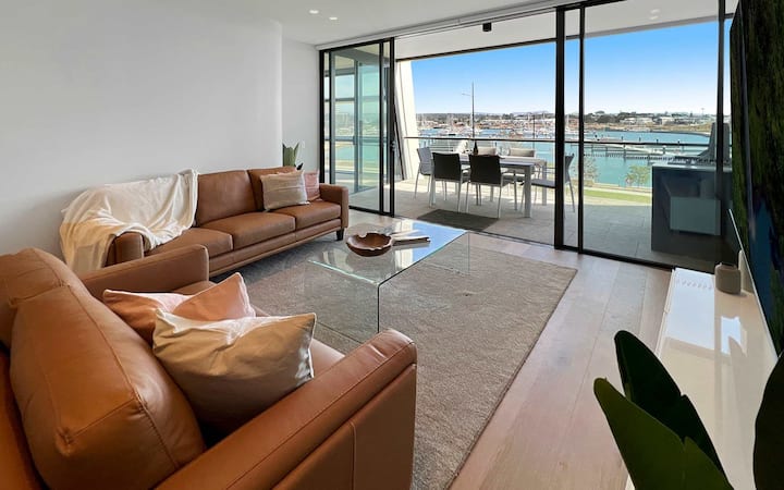 Marina Vista - Waterfront Apartment - Shellharbour