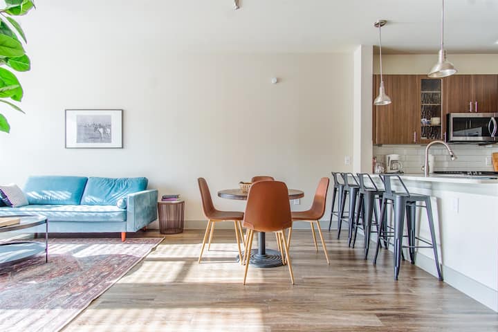 Bright 1br Suite | Pool, Parking + Gym J - Richardson