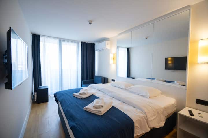 Bright Studio With Sea Views - By Wehost - Batumi
