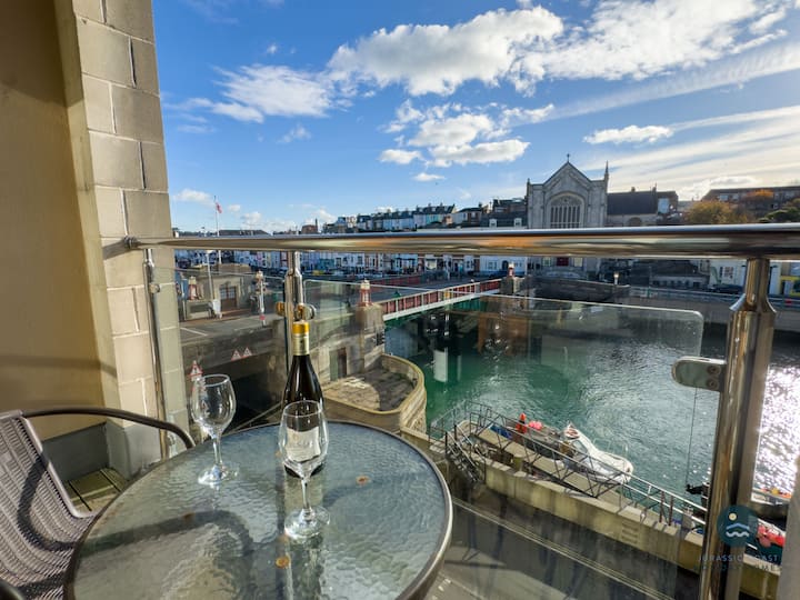 Townbridge Retreat - Harbourside Apartment - Weston