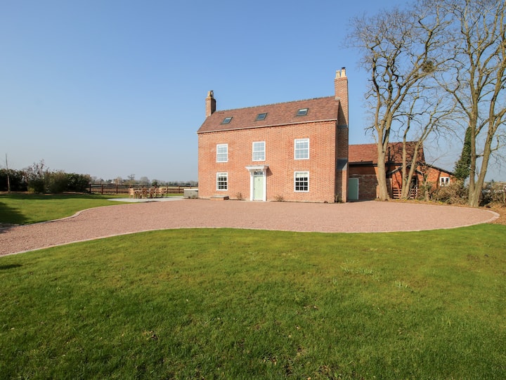 Daniels Farmhouse - Worcester