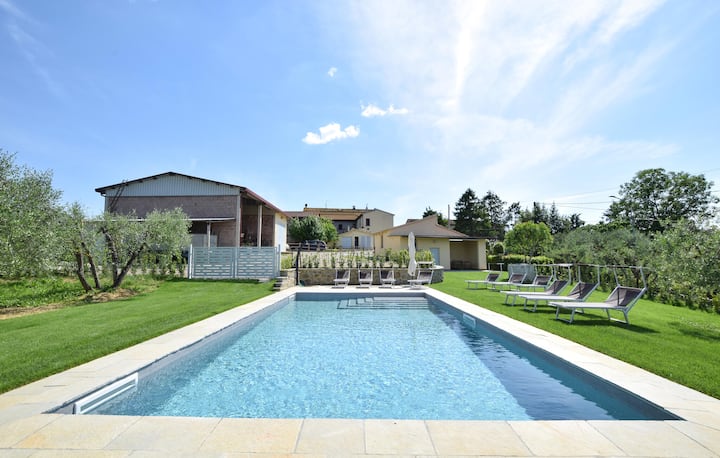 4 Bedroom Amazing Home In Cortona - Italy