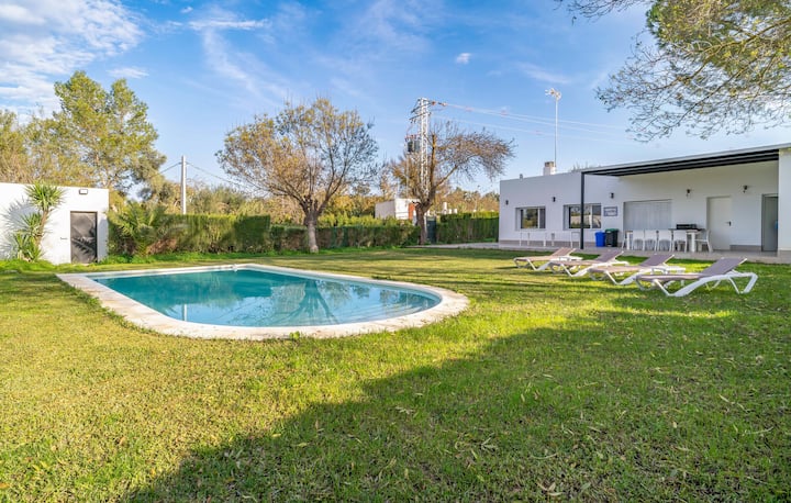 4 Bedroom Lovely Home In Villamartin - Montellano
