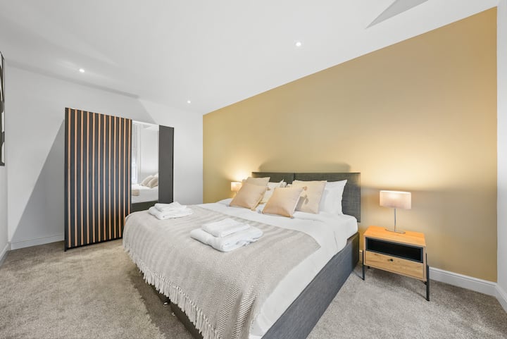 The Snug | Beachwalk Apartments By Nova Suites - Ayr, UK