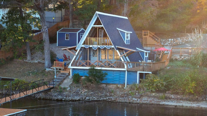 Sunrise Oasis – Lakefront Living - Sunrise Beach, MO