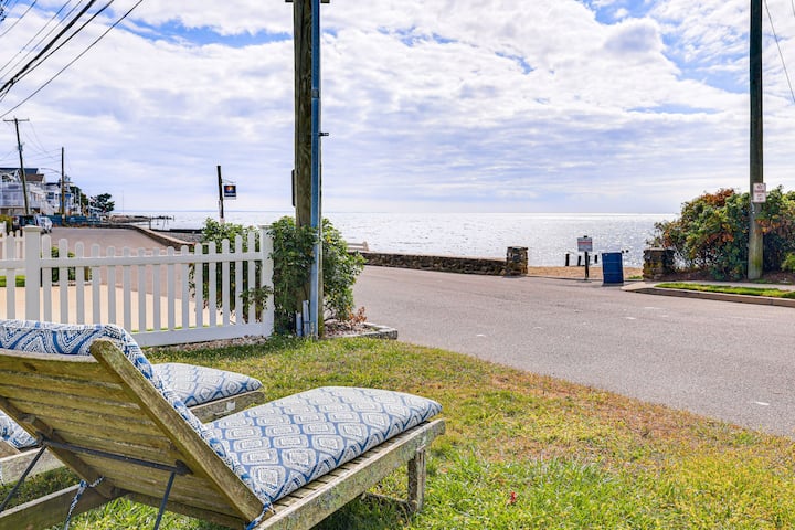 Beachfront, Dog-friendly Milford Getaway W/ Yard! - Milford, CT