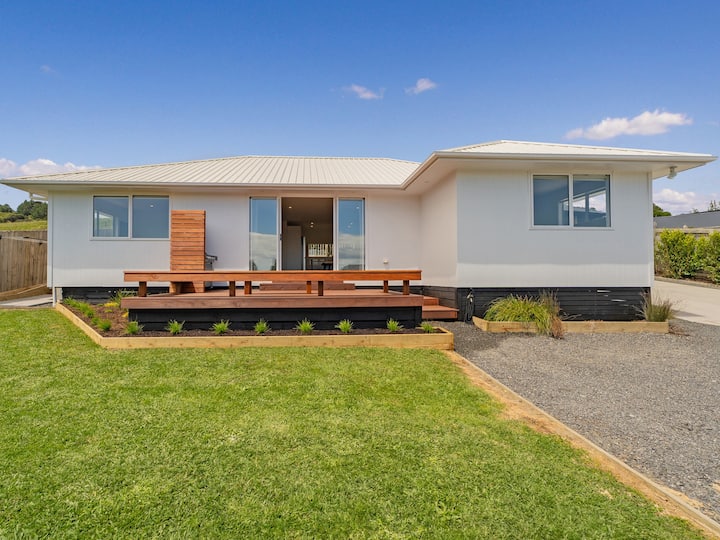 Greenhills Charmer - Coromandel Town Holiday Home - Coromandel
