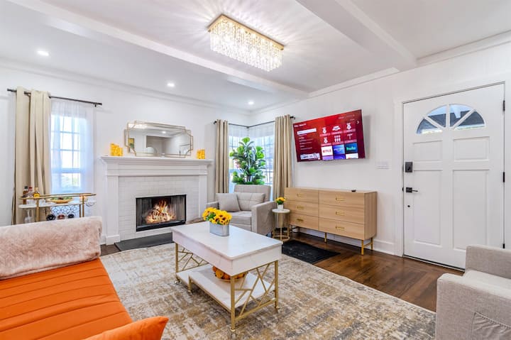 Beautiful Renovated House In The Heart Of Napa - Napa, CA