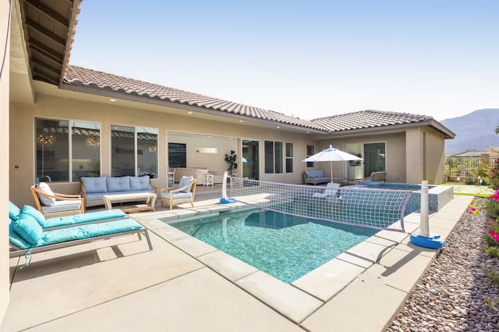 Palm Oasis By Vare | Pool+spa, Putting Green, Bbq! - La Quinta, CA