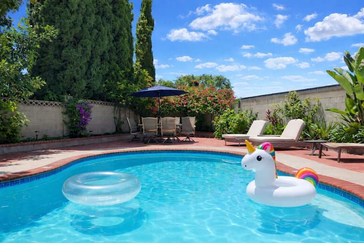 Near Disneyland, 6br, 4ba, Pool/hottub, 3300 Sqft - Anaheim