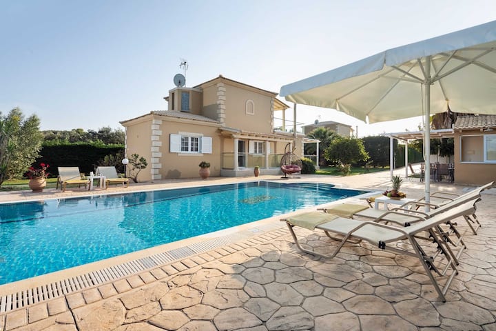 Villa Erato With Private Swimming Pool - 科孚島