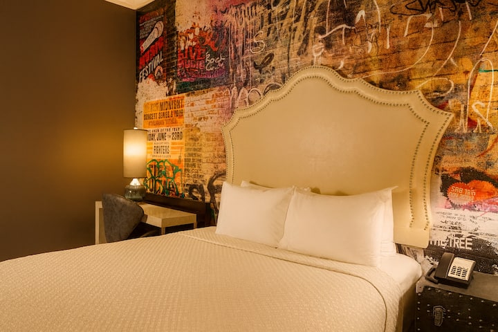 Regal King Sleep, Hotel Indigo, Atlanta's Finest - Atlanta, GA