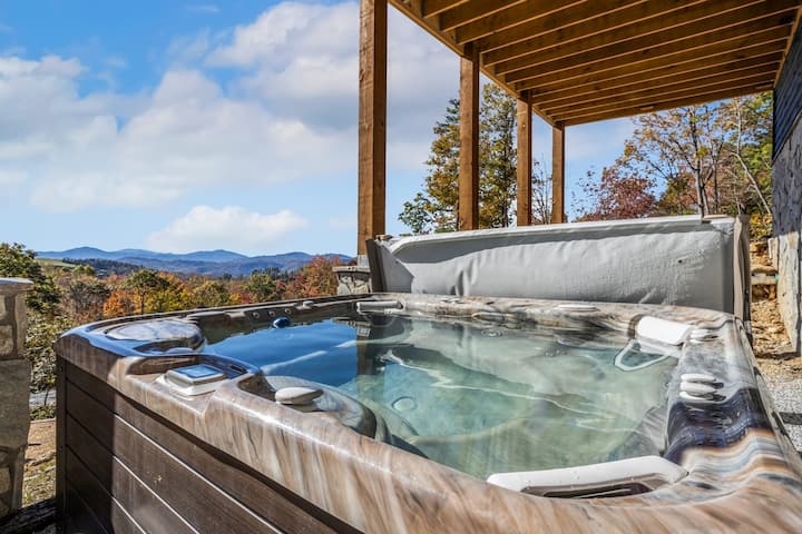 Eagles Nest 3br W/ Hot Tub, Views & Game Loft - Beech Mountain, NC