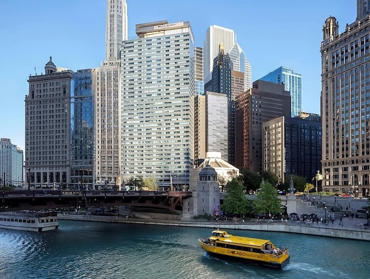 2 Pet-friendly Units! Near Chicago Riverwalk - Chicago, IL