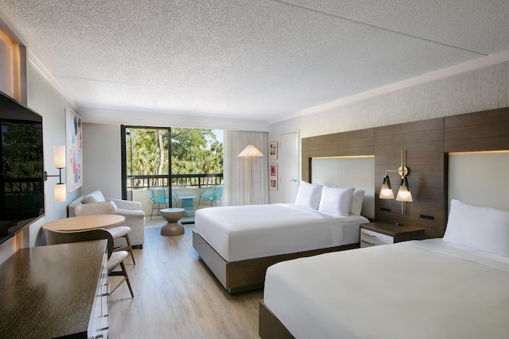 4 Relaxing Units W/ Balcony, Pool, Pets Allowed! - Hilton Head Island, SC