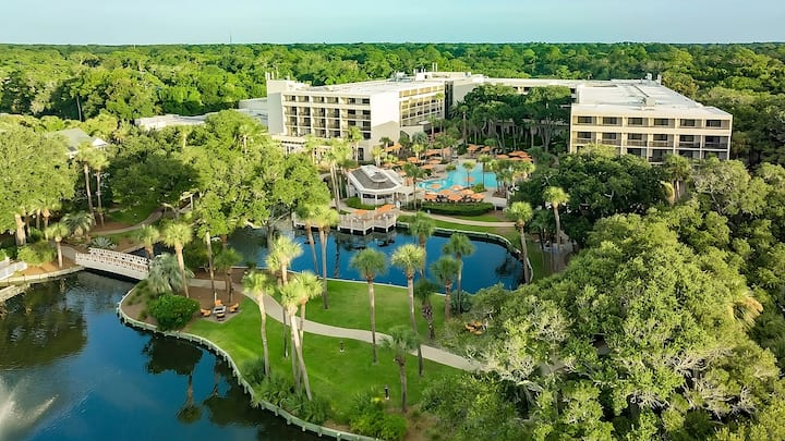 Relax & Unwind! 4 Units W/ Balcony, Near The Beach - Hilton Head Island, SC