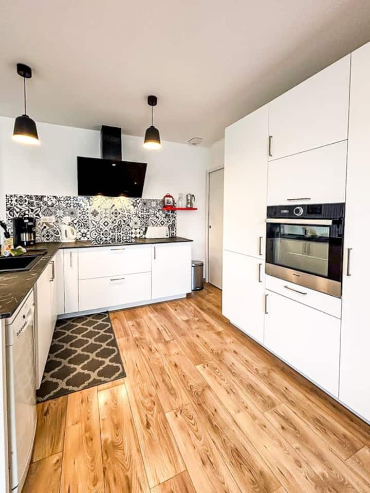 Galet Blanc - 10 Min Du Port, 2 Parkings - La Rochelle