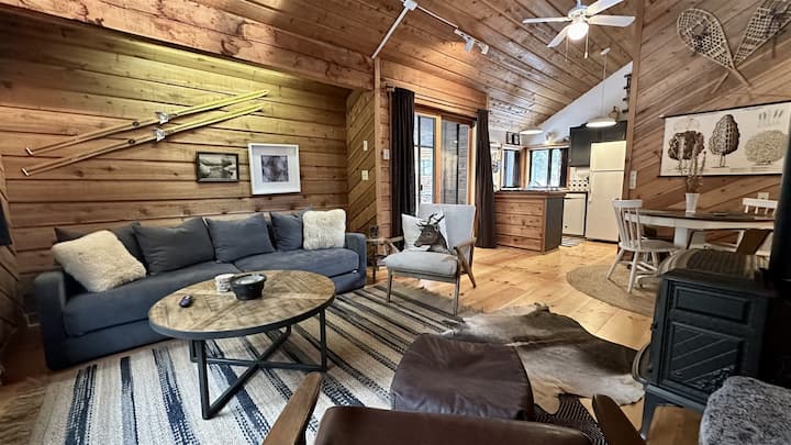 Ponderosa Cottage - McCall, ID