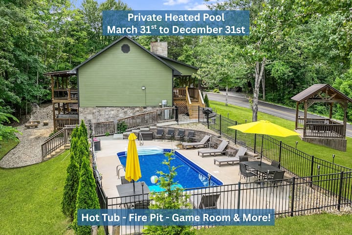 Heated Outdoor Pool | Entertainment |Nearparkway - Pigeon Forge, TN