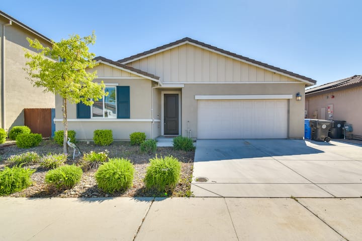 Wfh-friendly Getaway W/ Yard In Manteca! - Manteca, CA