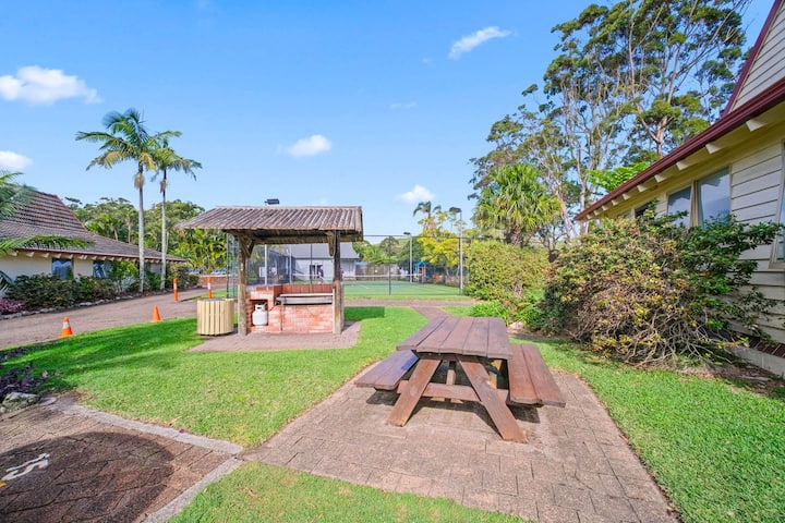 Shores Two Bedroom Pet Friendly - Smiths Lake