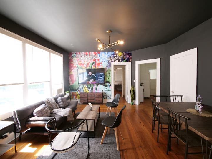 Central & Stylish Miami Getaway - Miami, FL